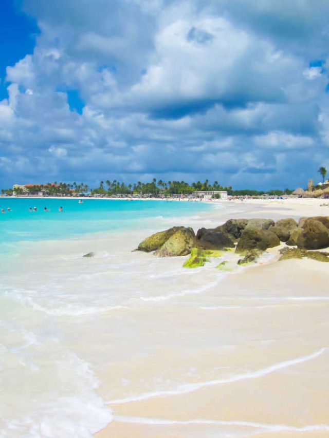 Girl's Trip to Aruba Guide - Groups Are A Trip