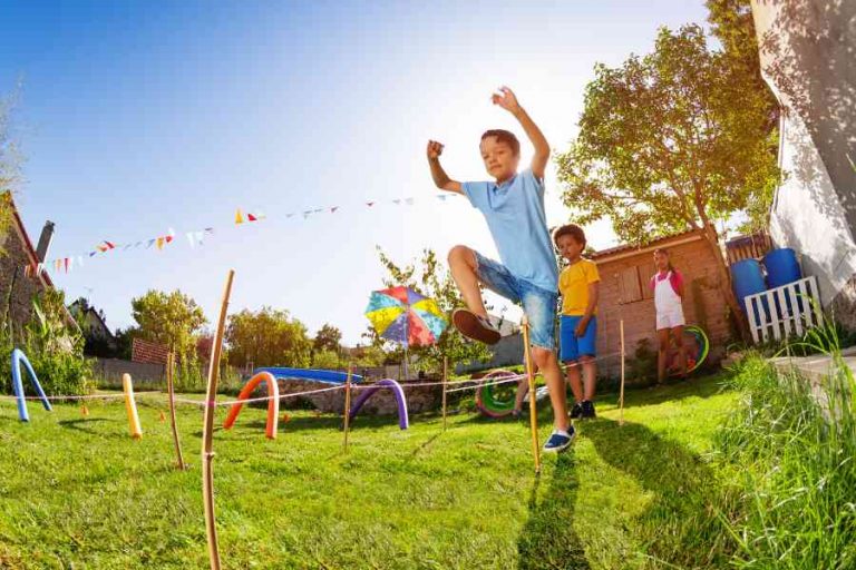 20 Awesome Family Reunion Outdoor Games