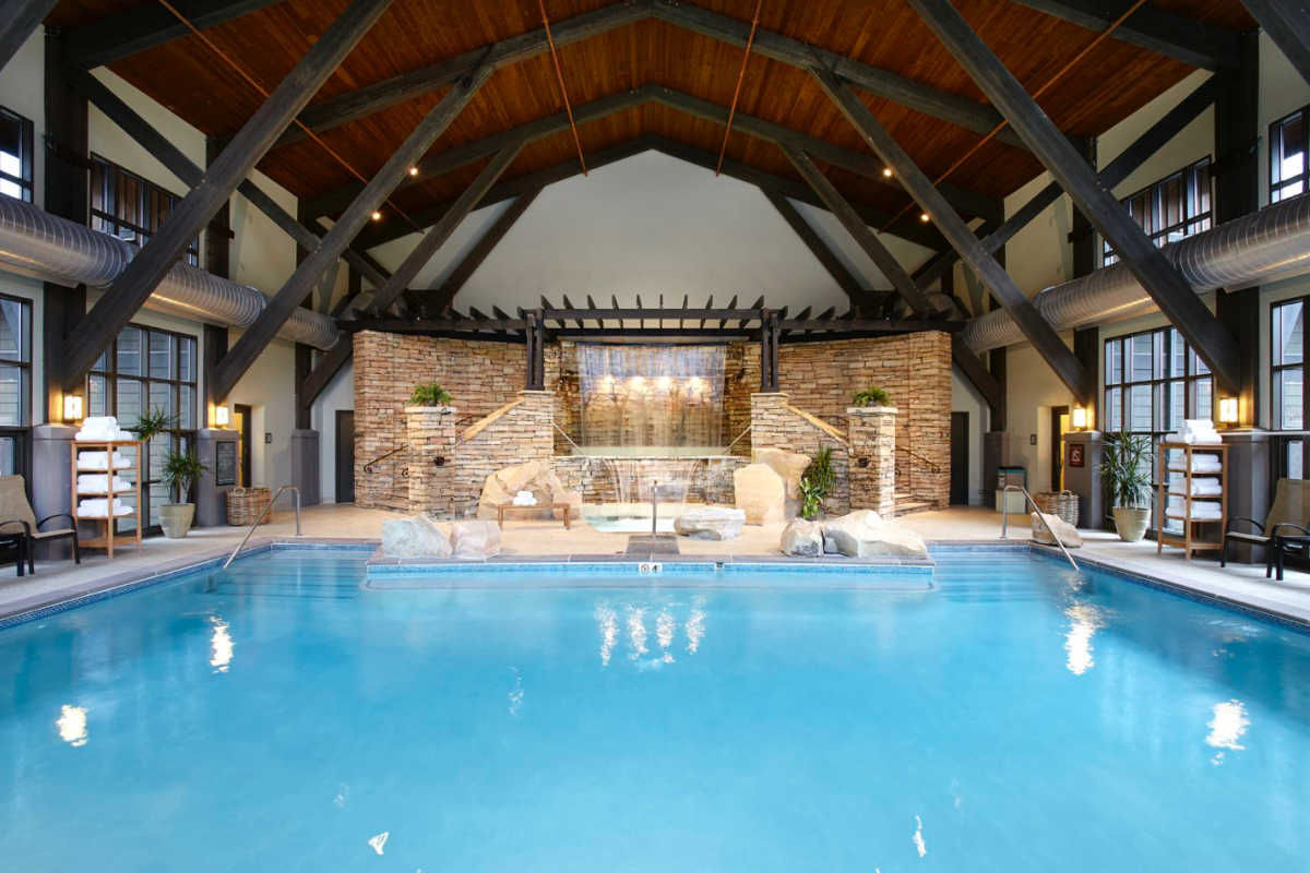 15 Amazing Girlfriend Spa Getaways in the USA - Groups Are A Trip